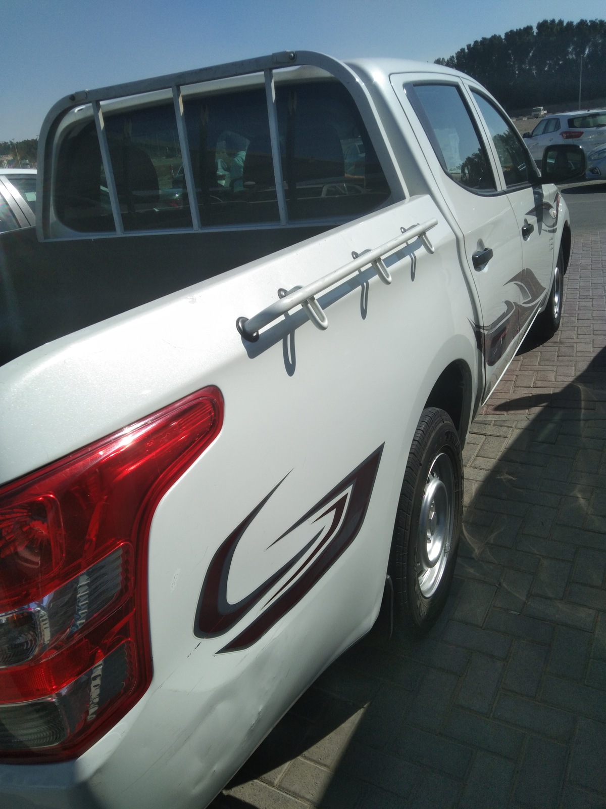 GCC 2016 L200 - iCarsU.com