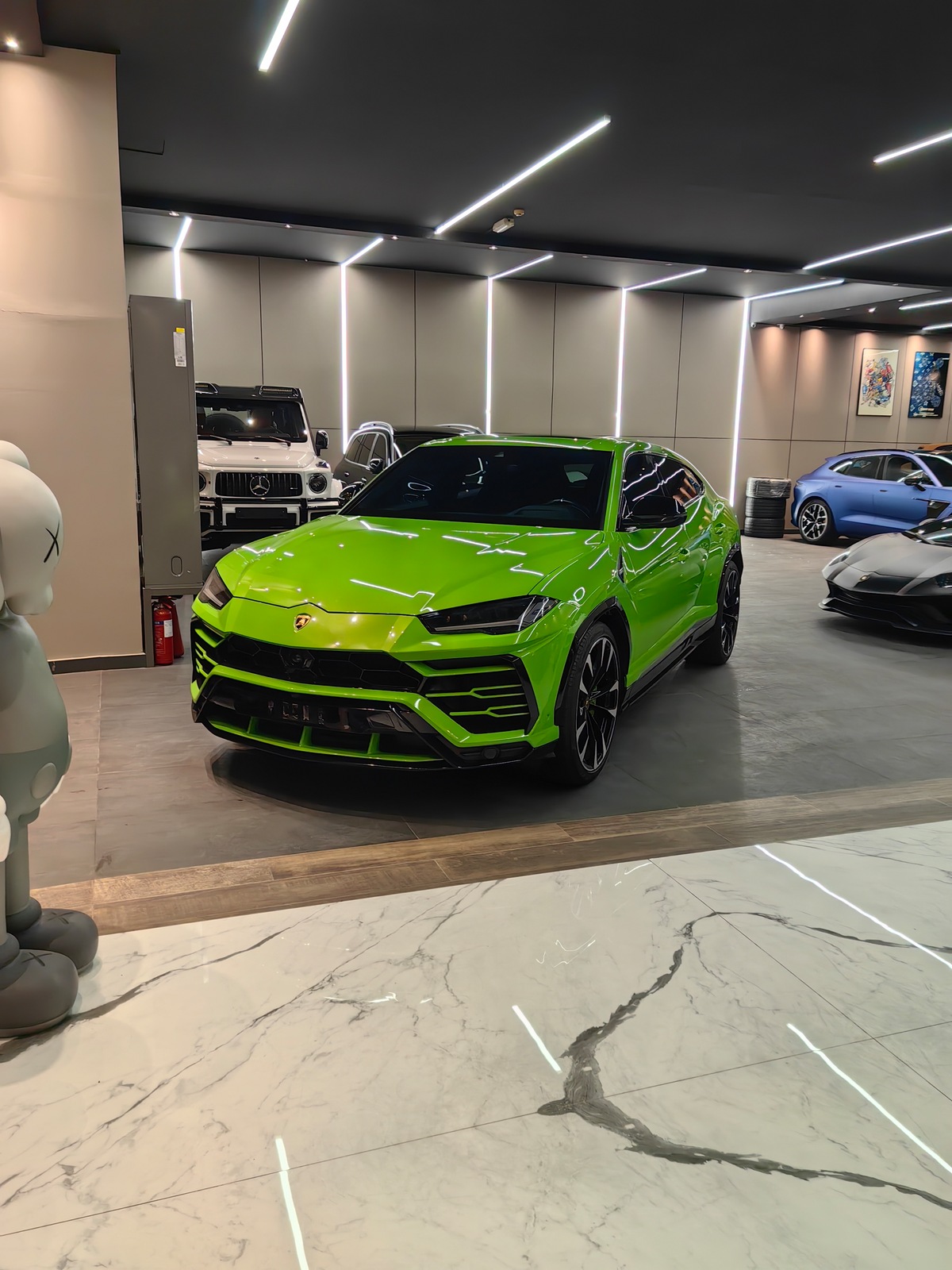 2020 Lamborghini Urus European - iCarsU.com